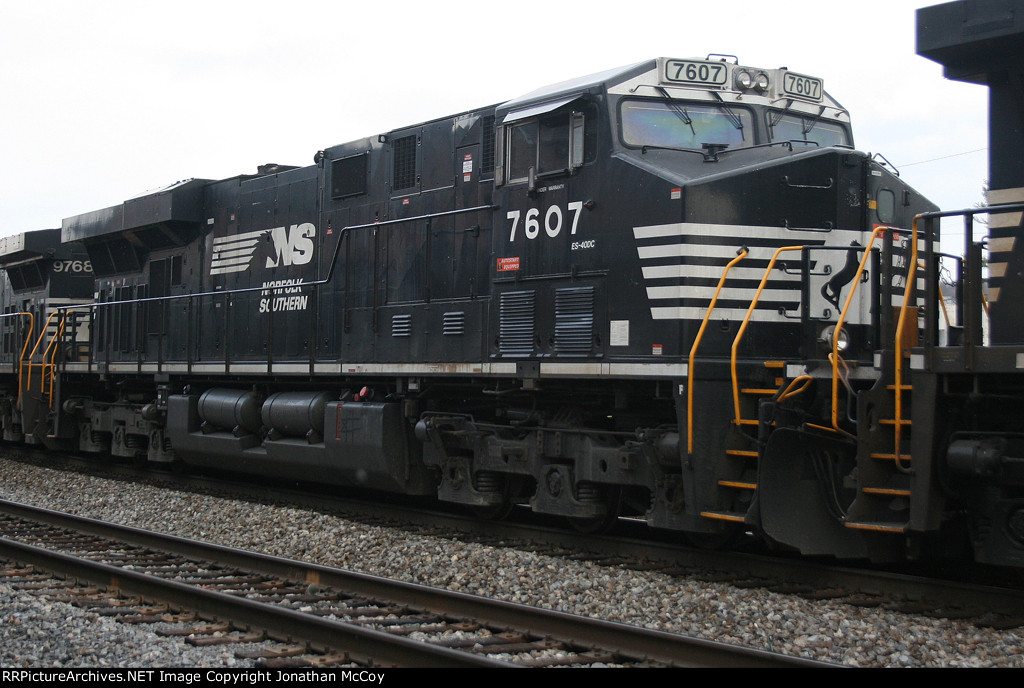 NS 7607